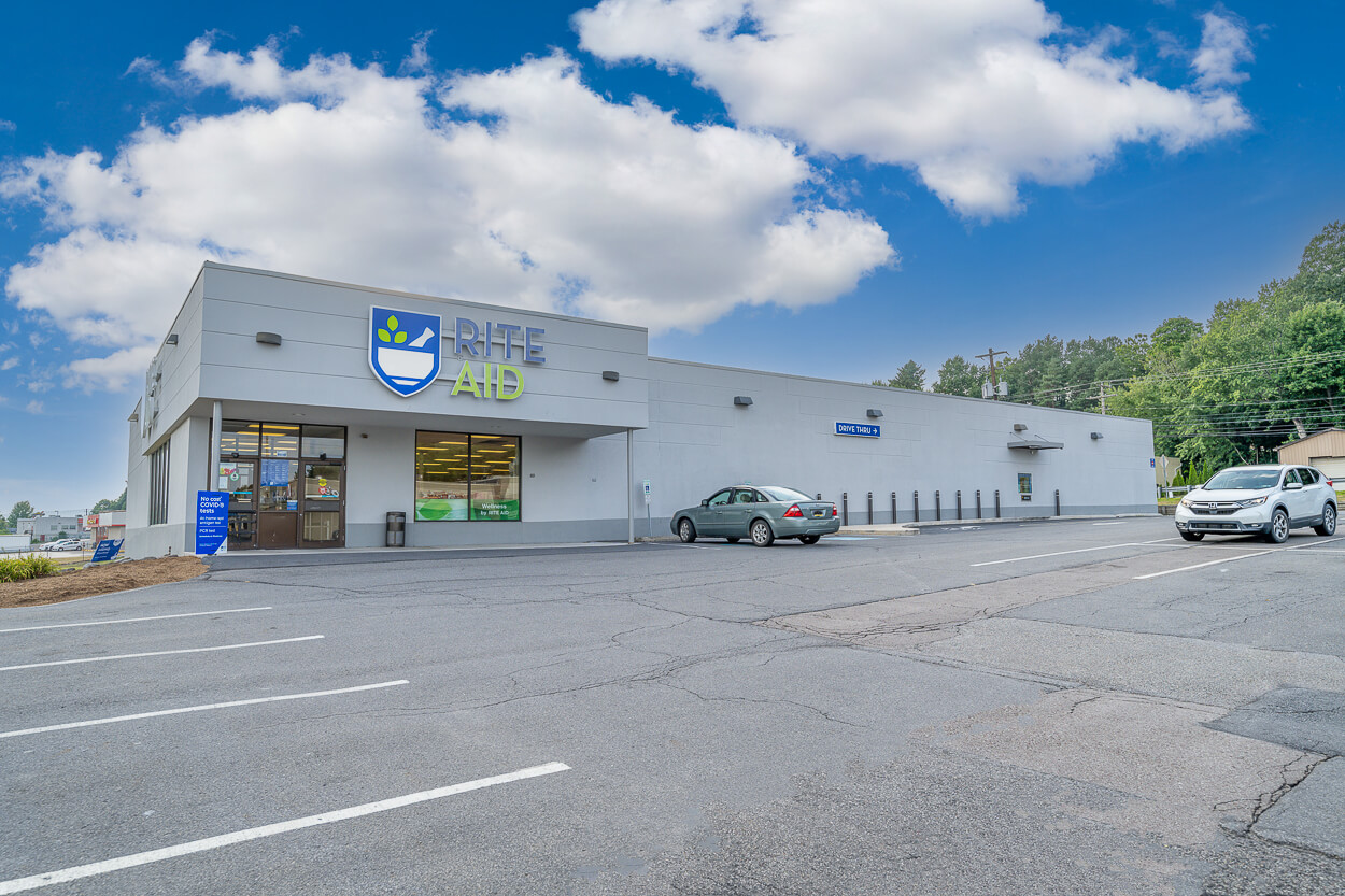 170 Laurel Plaza Pittston PA 18640 FOR LEASE
