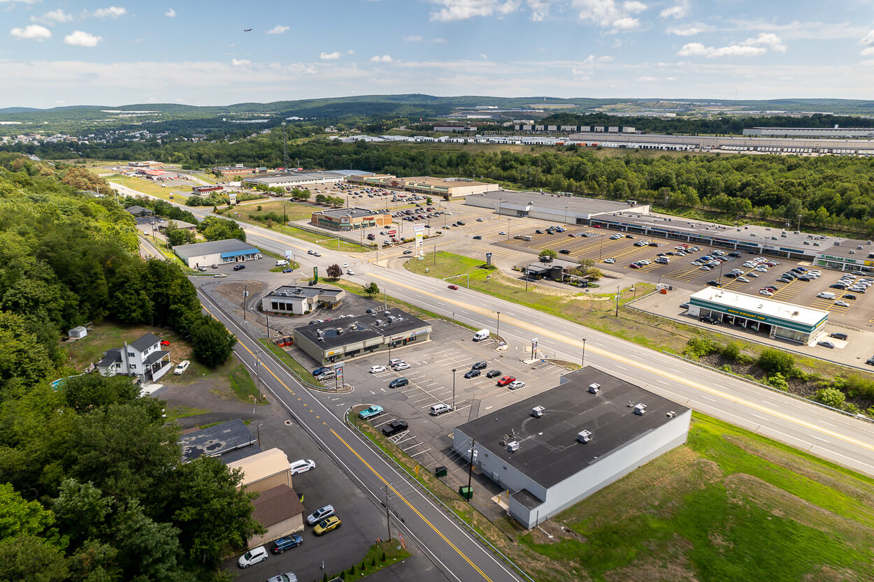 170 Laurel Plaza Pittston PA 18640 FOR LEASE