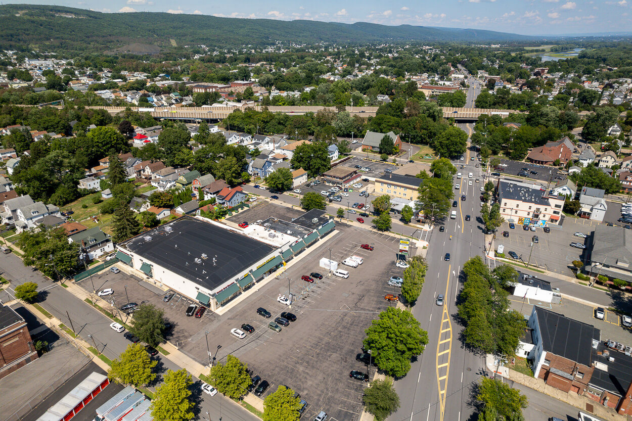 750 Wyoming Ave Kingston PA 18704 FOR LEASE